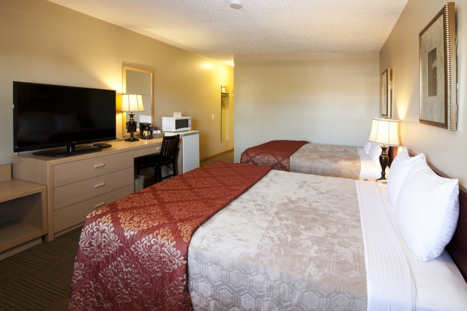 Cochrane Hotels | Hotels in Cochrane | Bow River Inn